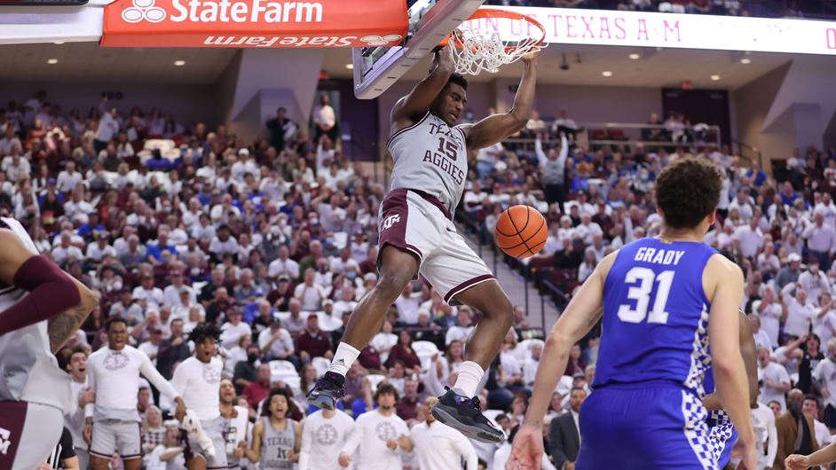 Aggies Battle No. 12 Kentucky in Front of Record Crowd - WTAW | 1620AM ...
